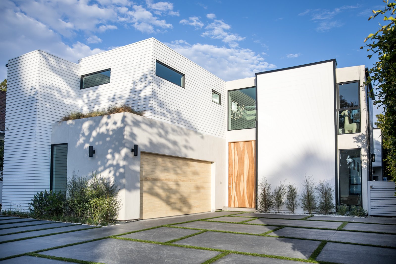 Photo 2 of 20 in Architectural 3D-Printed M.R. Walls Frame this ...