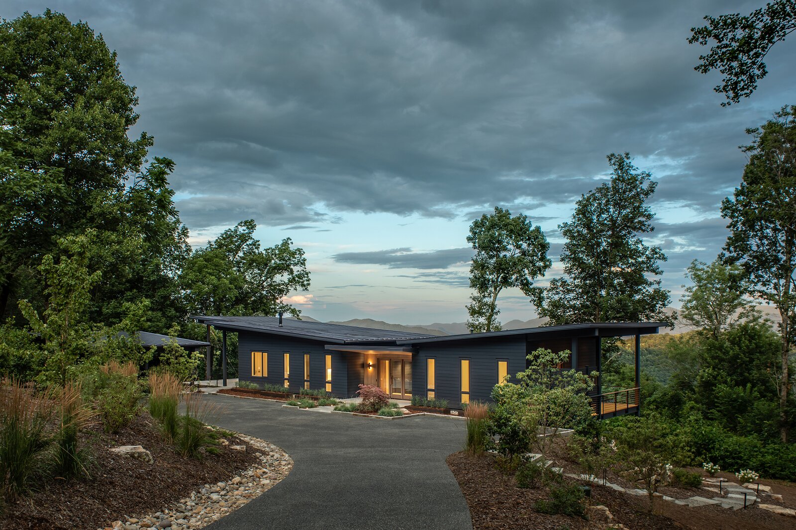 Photo 6 of 9 in Windy Gap Residence by Altura Architects - Dwell