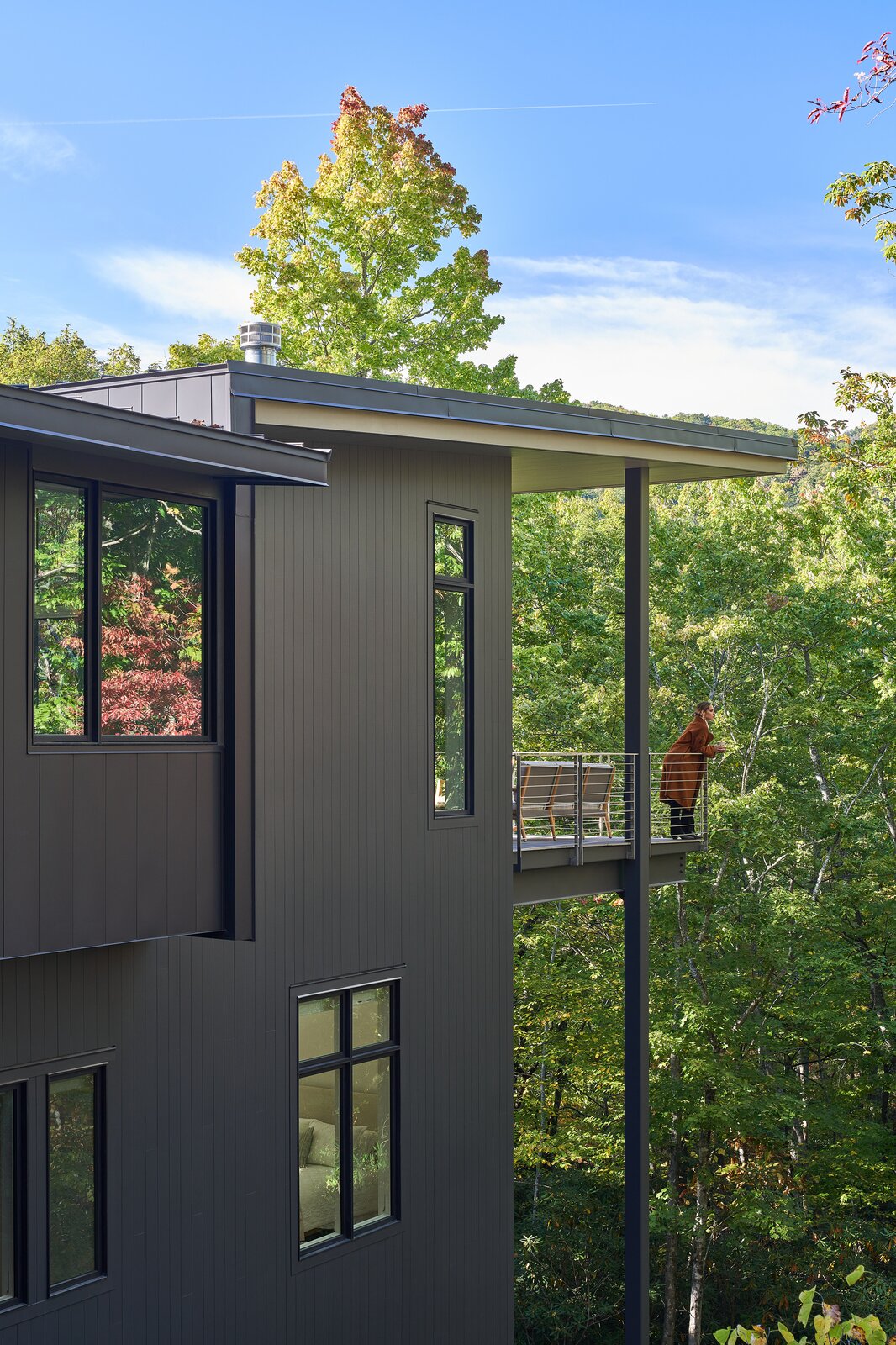 Photo 13 of 15 in The Lookout by Altura Architects - Dwell