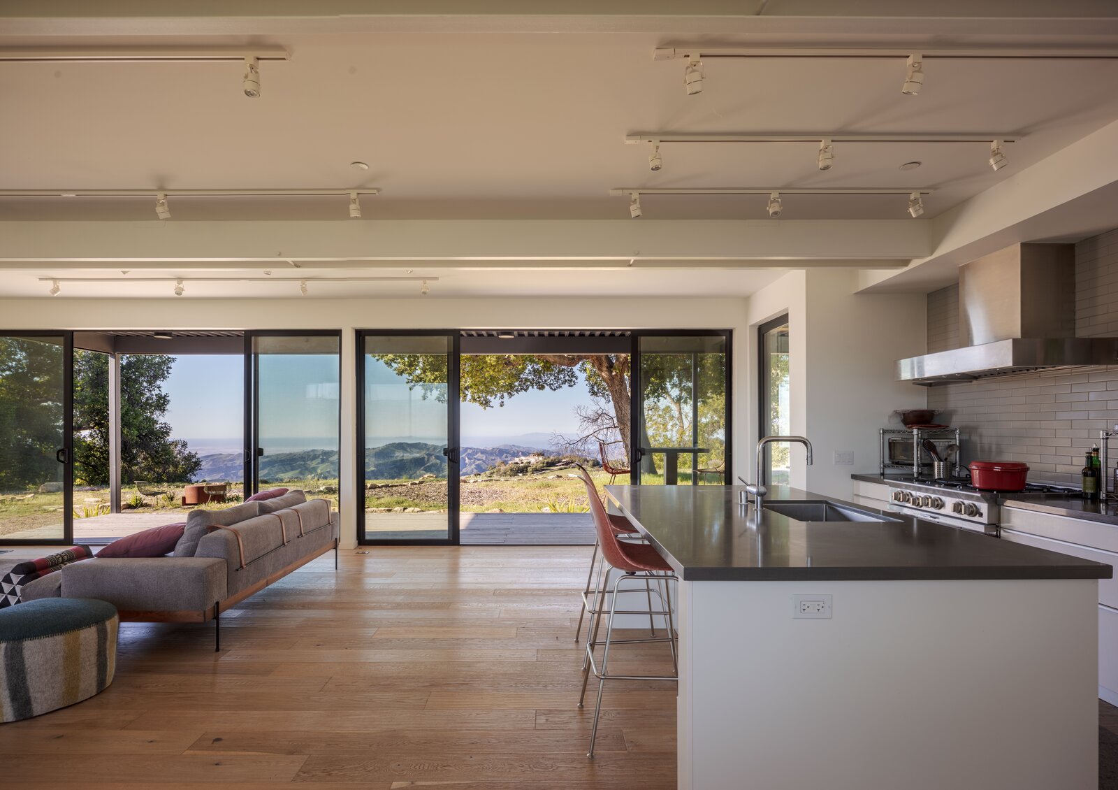 Connect Home - 013 - Connect 6L (8 Photos) - Dwell