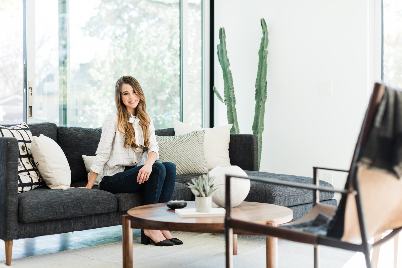 Home Curator Hannah Pobar Shares Her Tips For Minimalist Living - Dwell