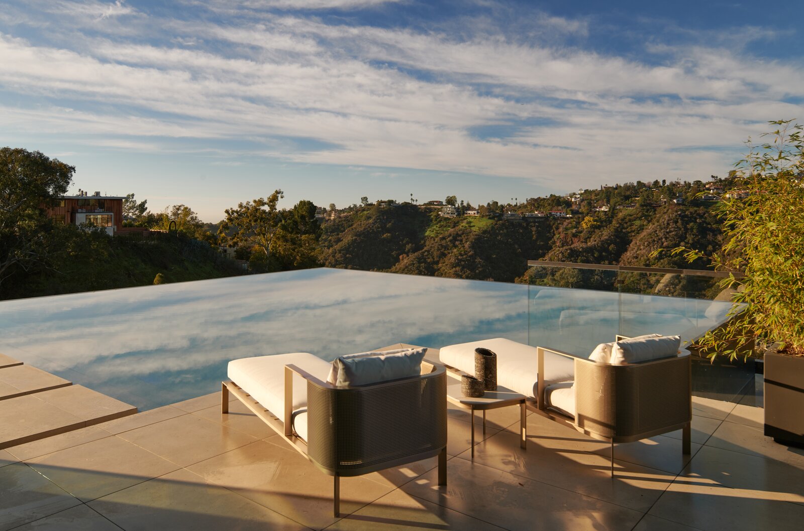 Photo 23 of 24 in Peer Over the Clouds and Canyons of Los Angeles From ...