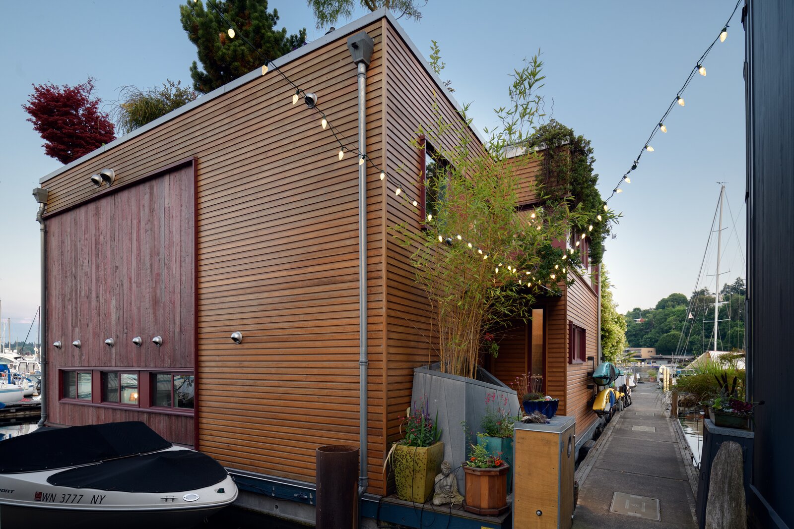 Photo 7 of 7 in Don’t Miss the Boat on This Unique $6.2M Seattle ...