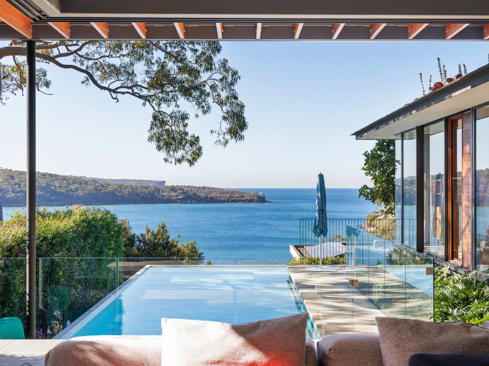 Photo 2 of 10 in This Sun-Drenched Sydney Home for Sale Features a ...