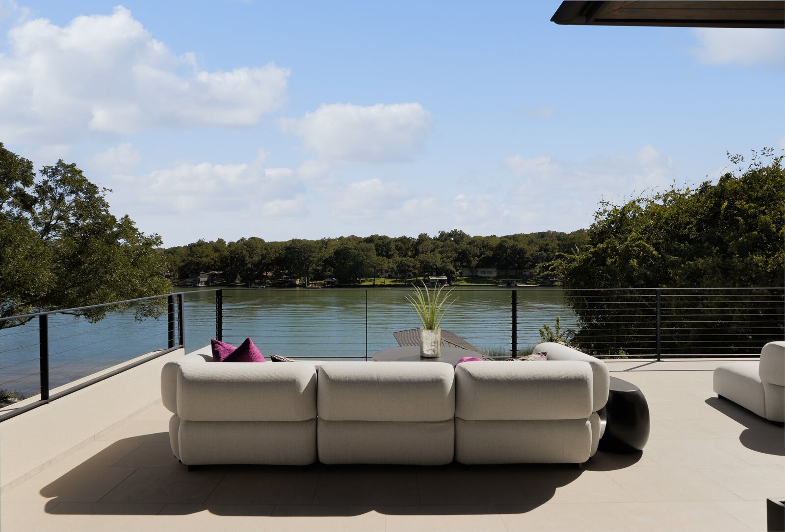 Photo 12 of 16 in A Stylish Lake Austin Estate Hits the Market - Dwell