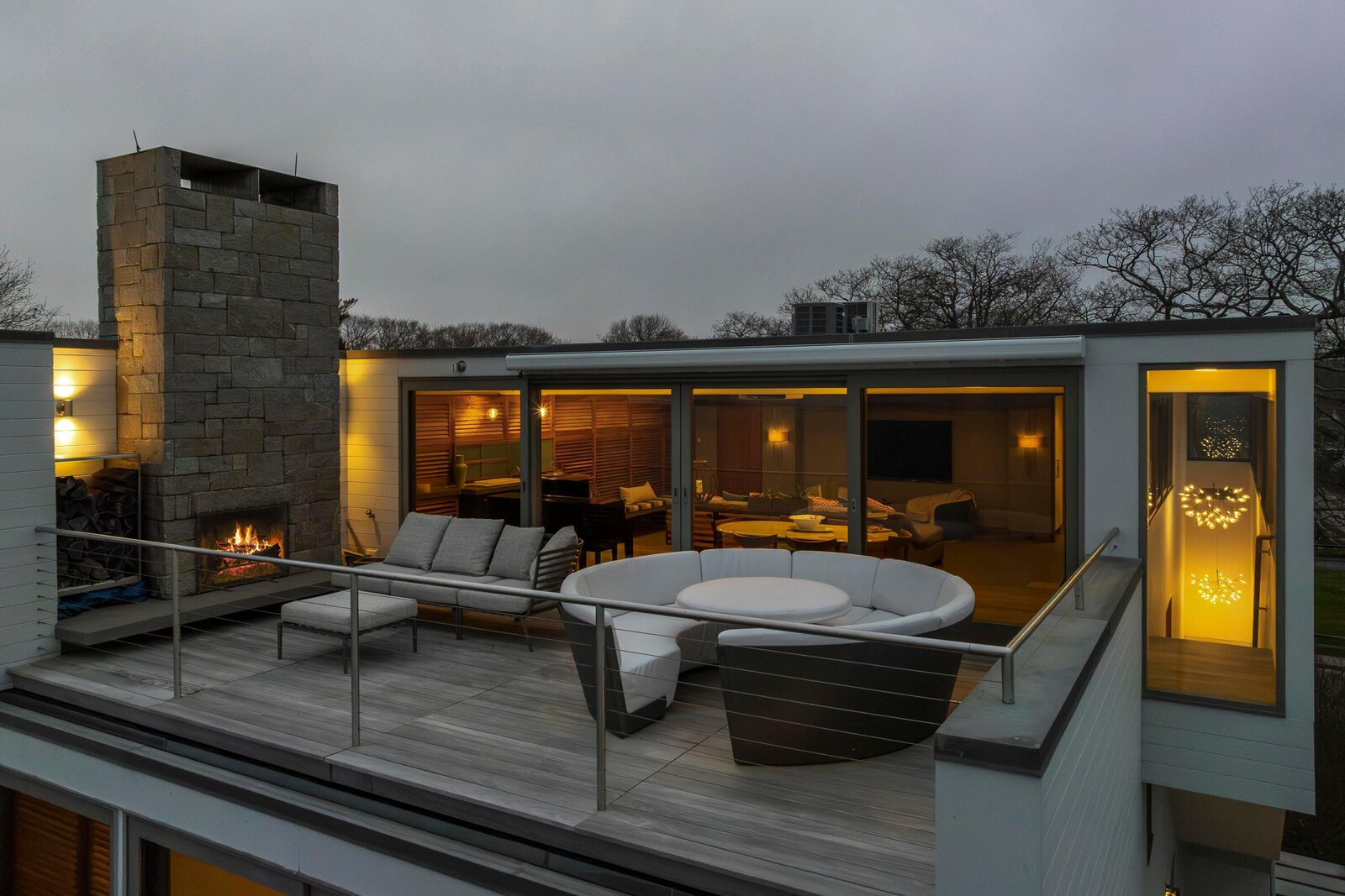 Photo 14 of 15 in A Kennebunkport Beach Compound Offers Panoramic Views ...