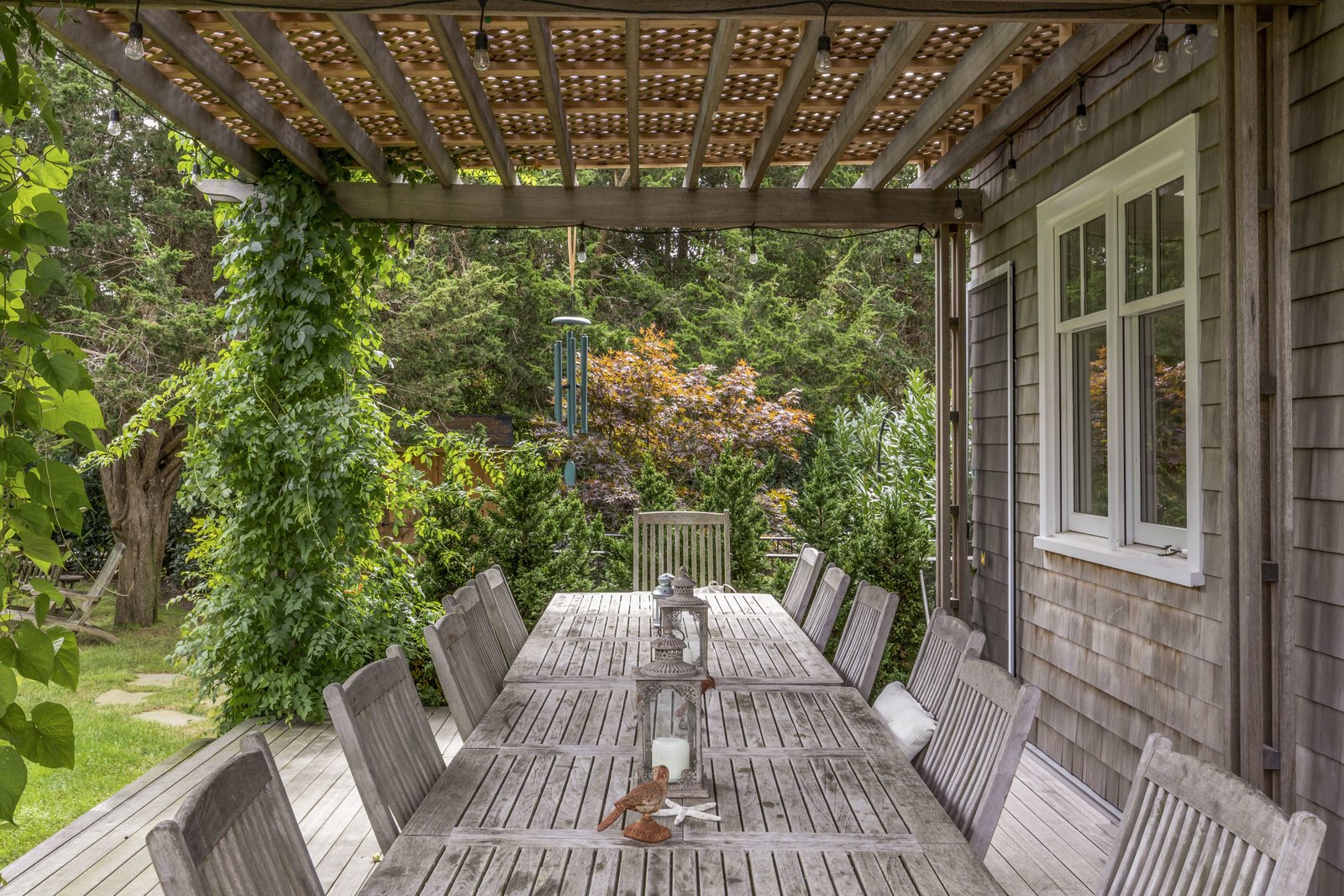 Photo 11 of 13 in Modern Hamptons Farmhouse by Stacey Tepper - Dwell