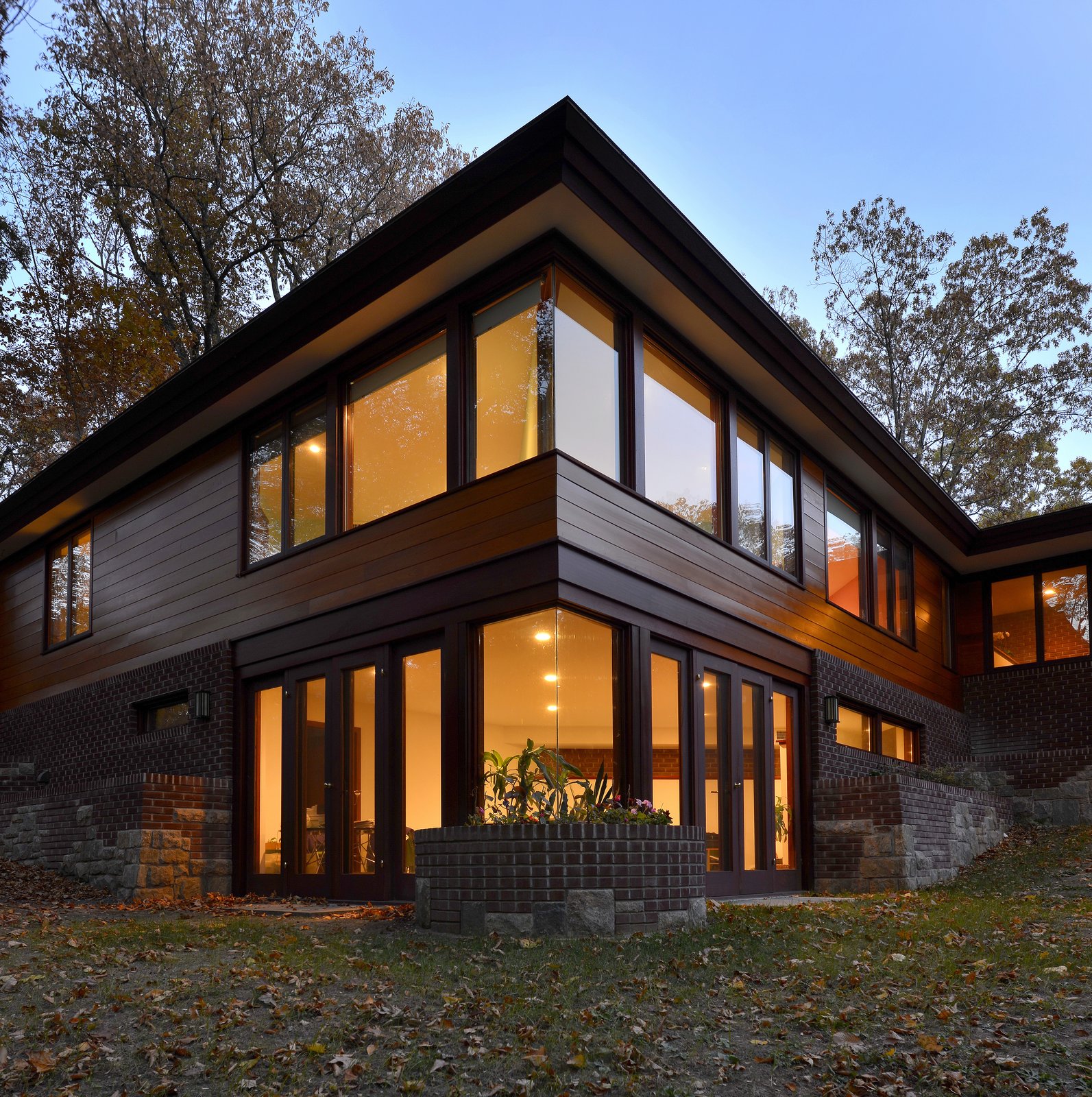 Photo 1 of 5 in A Renovated Usonian Gem Shows Off Modern Organic ...