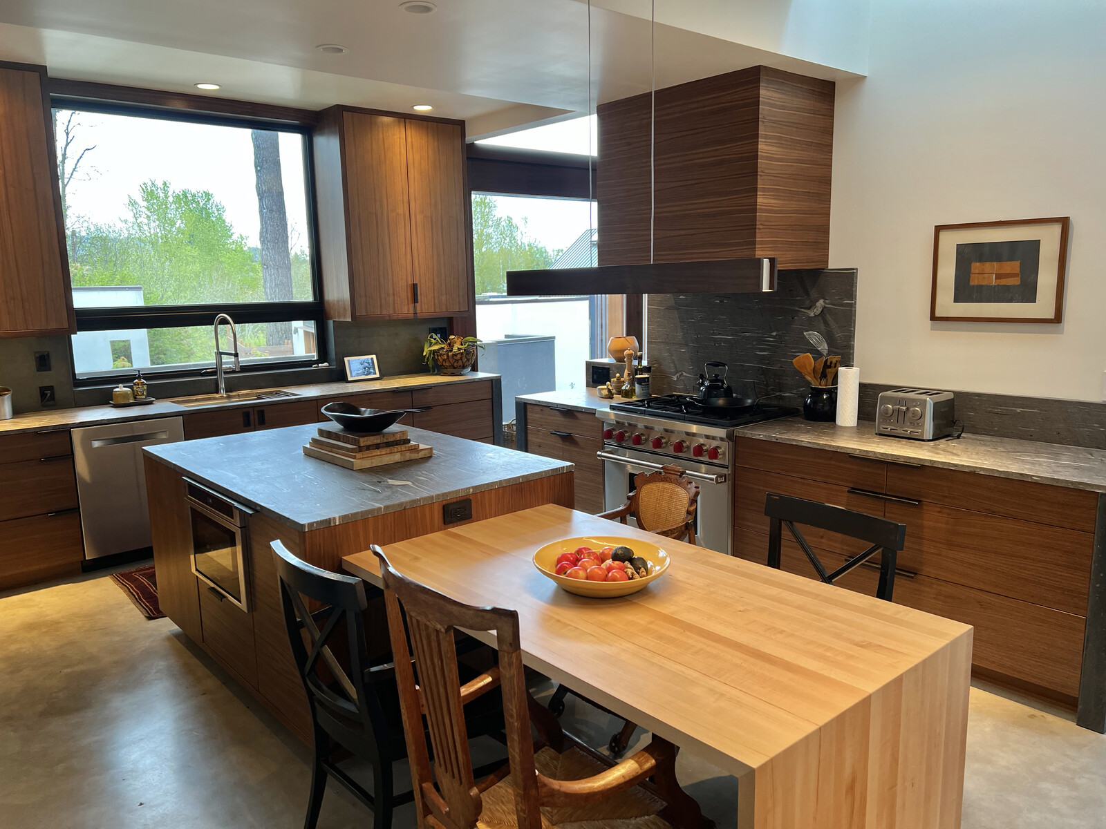 Photo 3 of 8 in Ultra-modern urban home, that lives lightly. by ...