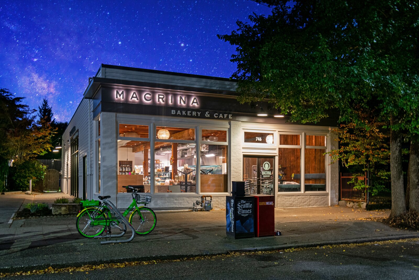 Photo 1 of 13 in Macrina Bakery Aloha by Floisand Studio Architects - Dwell