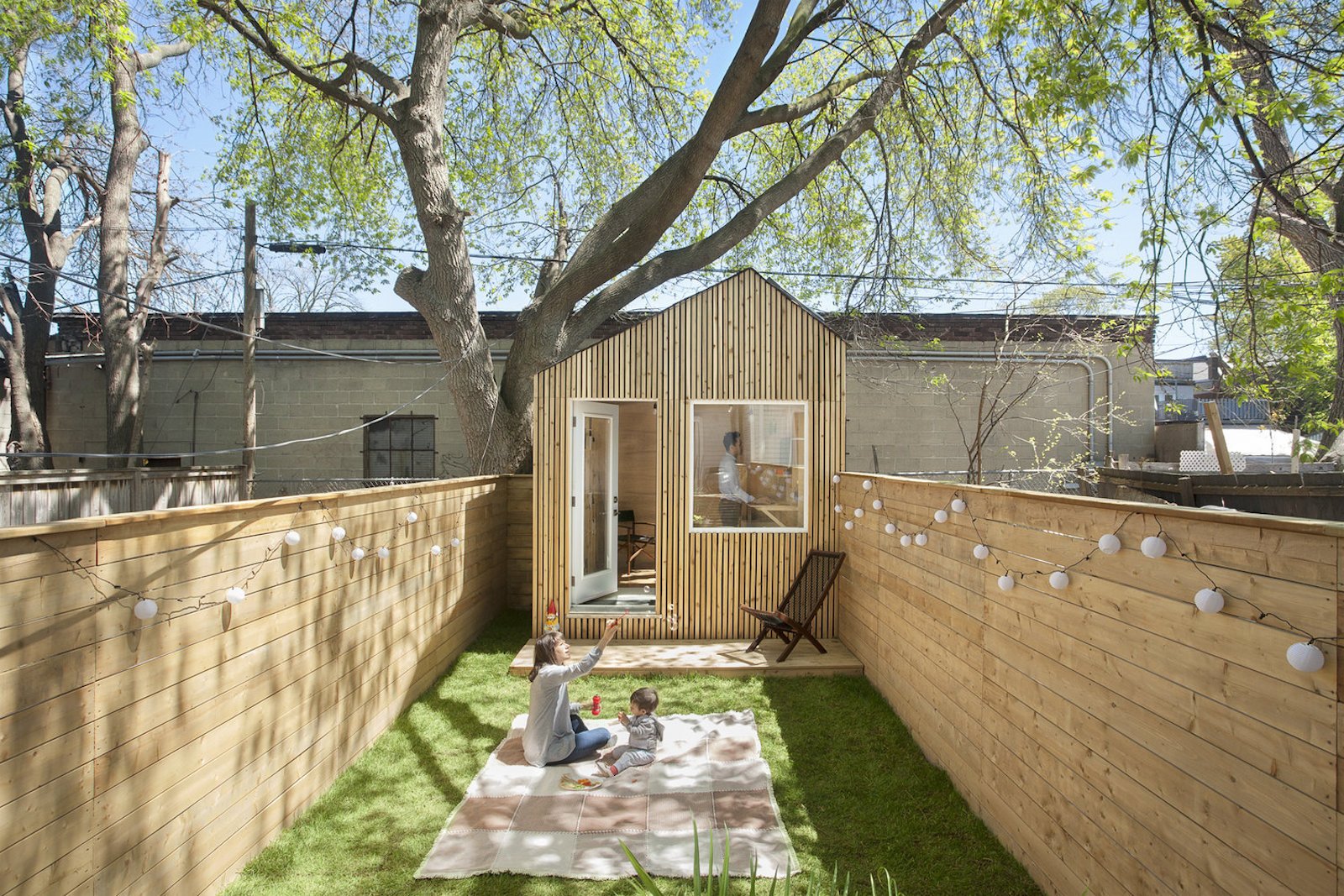 Photo 10 of 10 in This Architect’s Tiny Studio Is the Ultimate Backyard ...