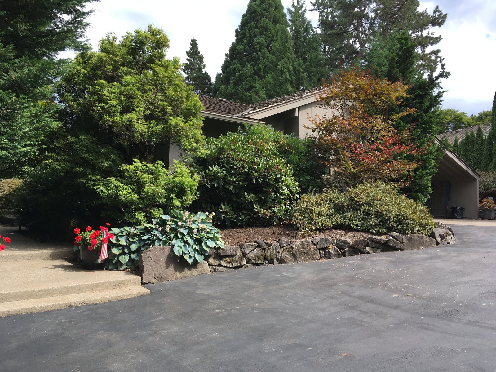 HAROLDSON (3 Photos) - Dwell