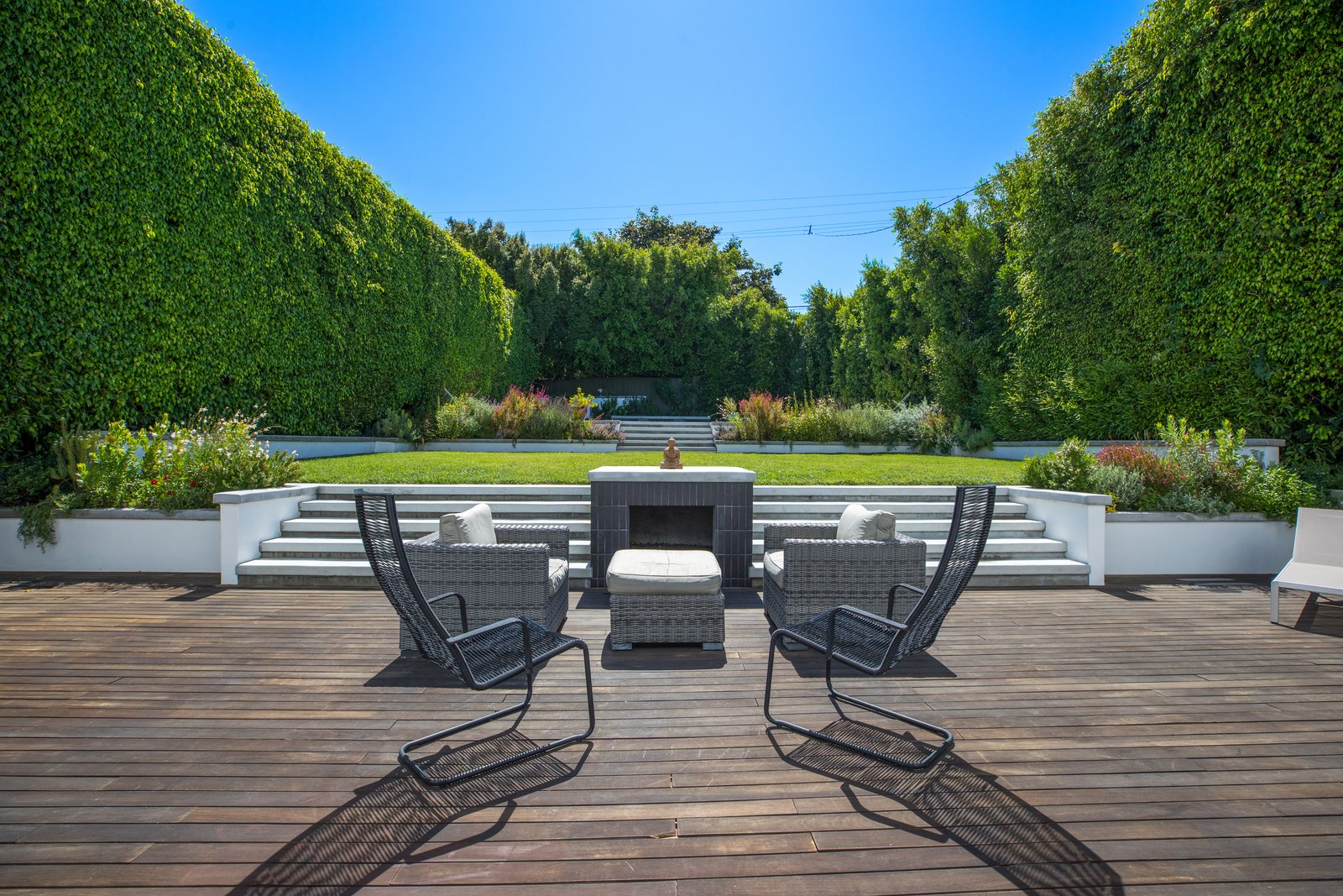 Photo 10 of 11 in Sleek Villa with SMART Home Tech Lists for $3.695M by ...