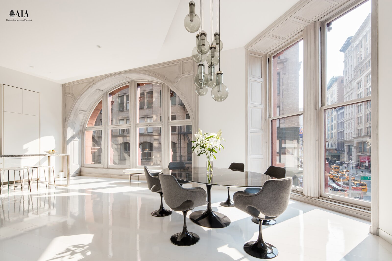 Photo 5 of 7 in Award-Winning NoHo Loft Comes to Market by Deluxe ...