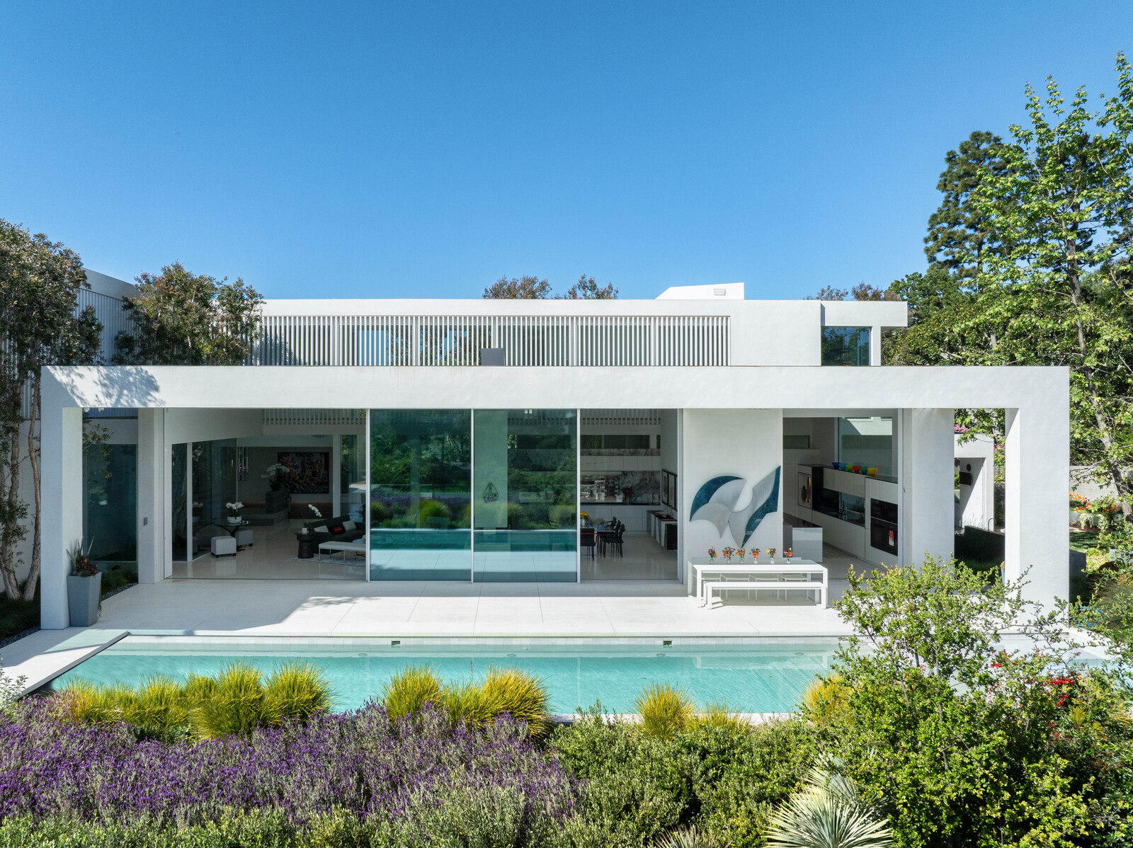 Photo 4 of 12 in Award-Winning Getty View Residence Hits the Market for ...