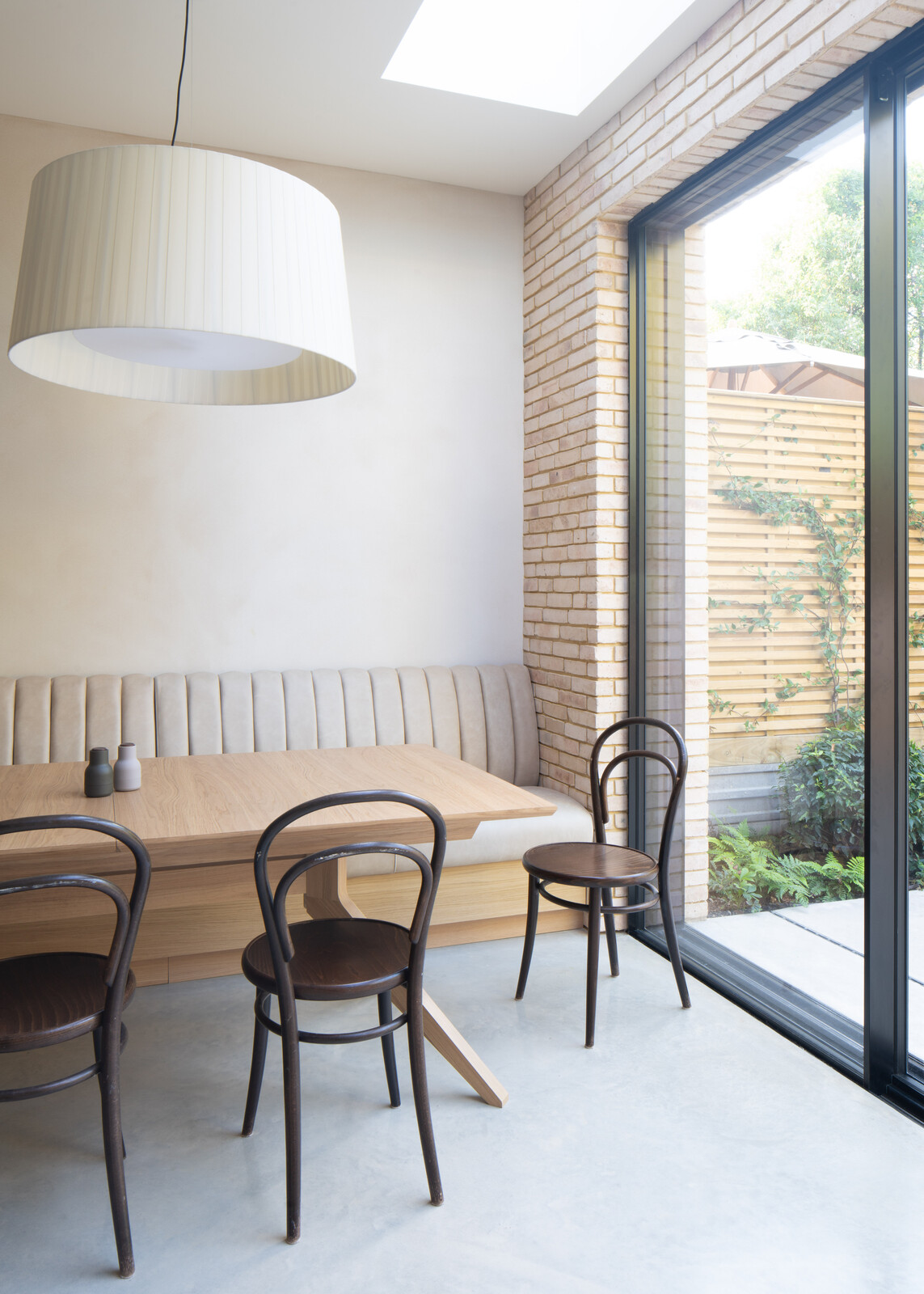 Photo 8 of 17 in Frame House: Modern New Build Home in Historic ...