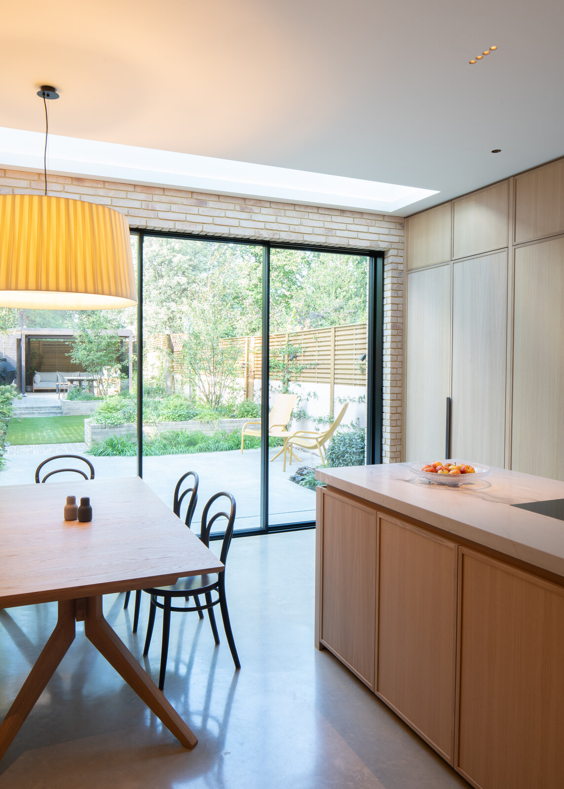 Photo 7 of 17 in Frame House: Modern New Build Home in Historic ...