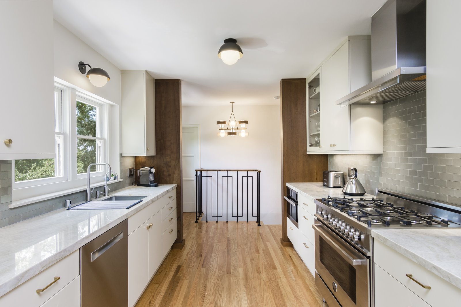 Photo 5 of 7 in Mid Century Modern Kitchens by Alison Glen - Dwell