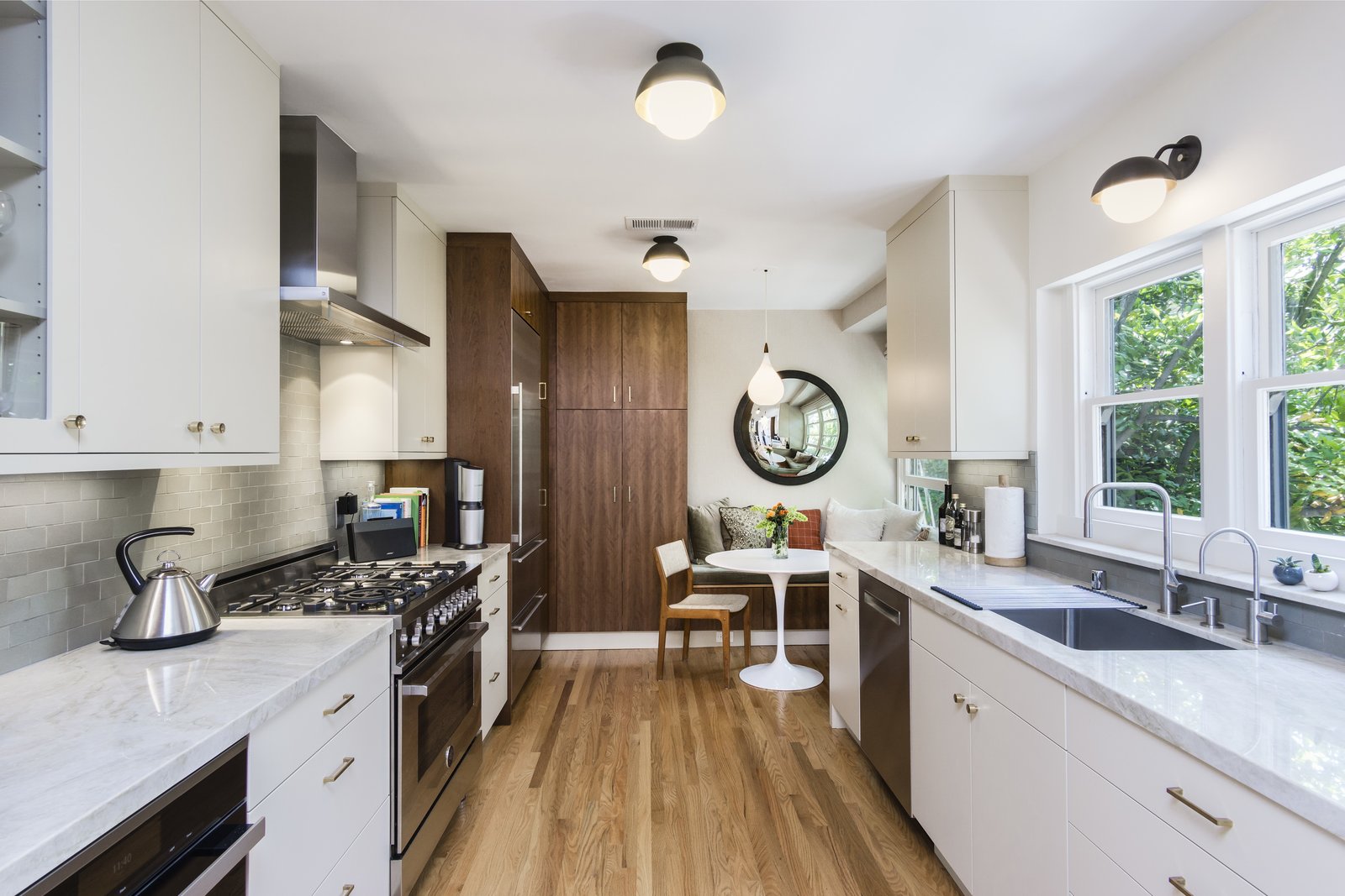 Photo 6 of 7 in Mid Century Modern Kitchens by Alison Glen - Dwell