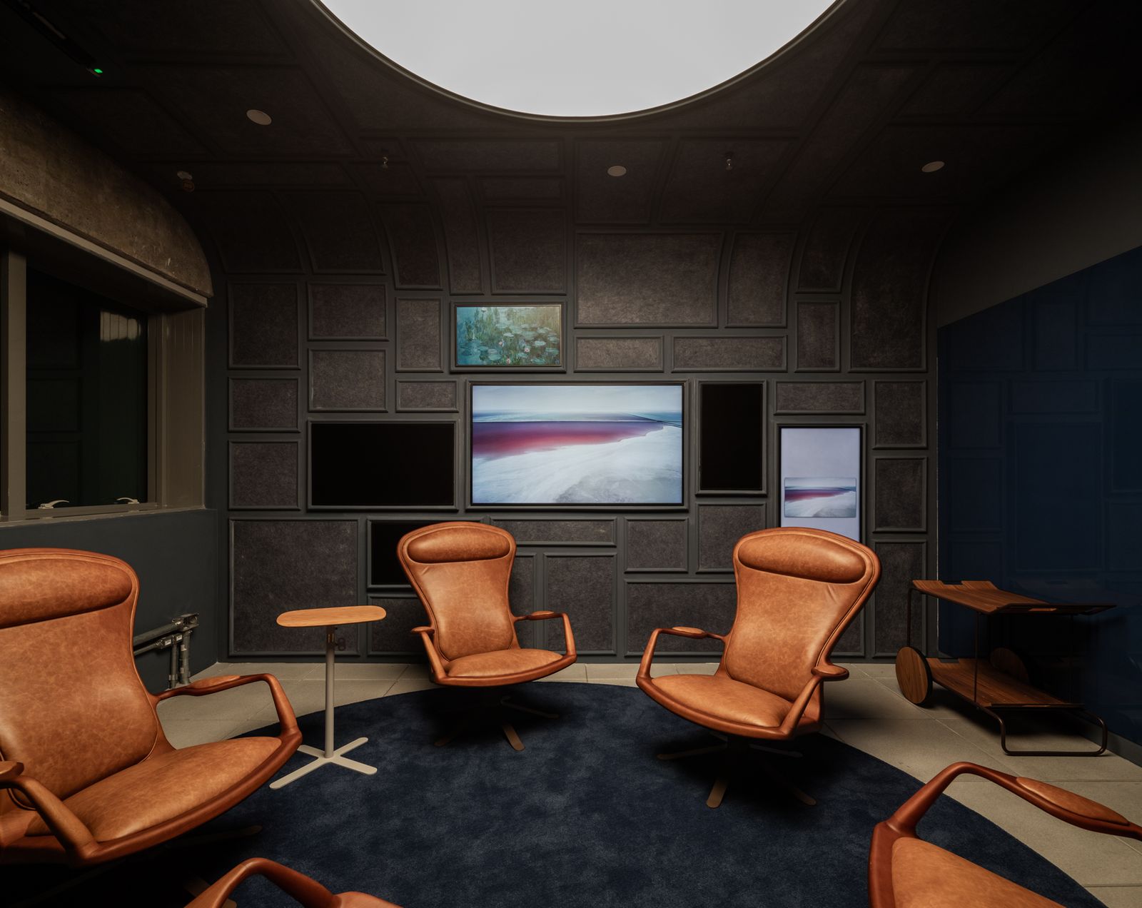 Photo 19 of 47 in Stark Bank by Superlimão - Dwell