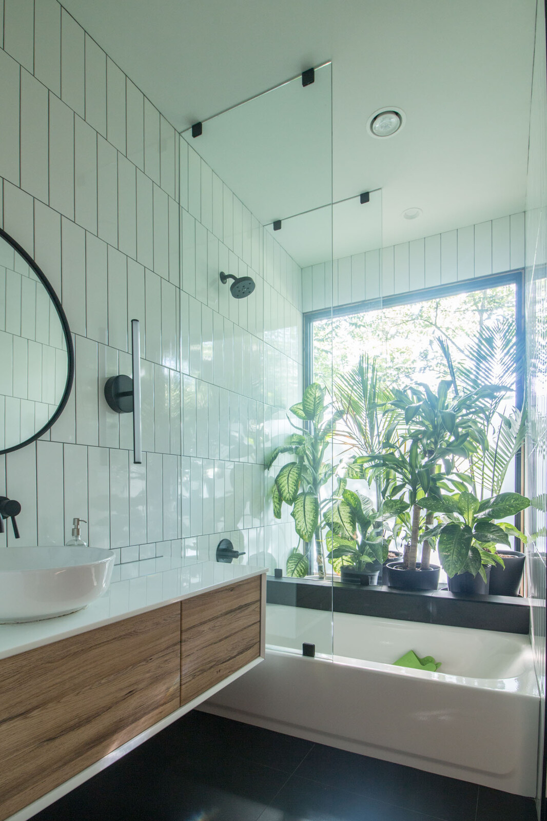 Photo 12 of 36 in blom 14 by BLOM Design Studio - Dwell