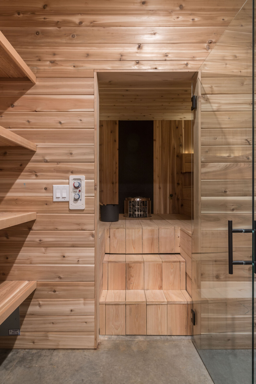 Photo 20 of 36 in blom 14 by BLOM Design Studio - Dwell