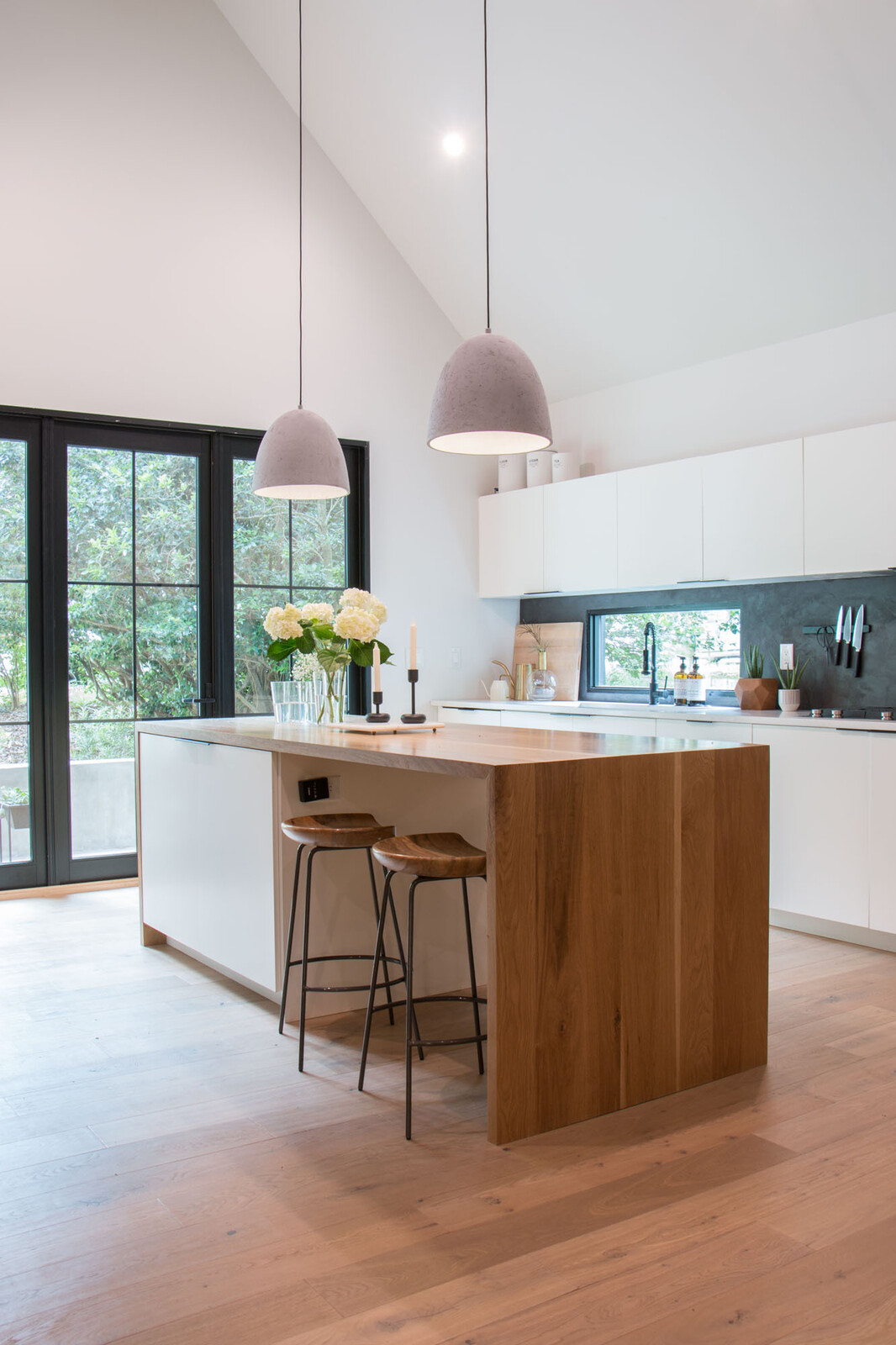 Photo 3 of 36 in blom 14 by BLOM Design Studio - Dwell