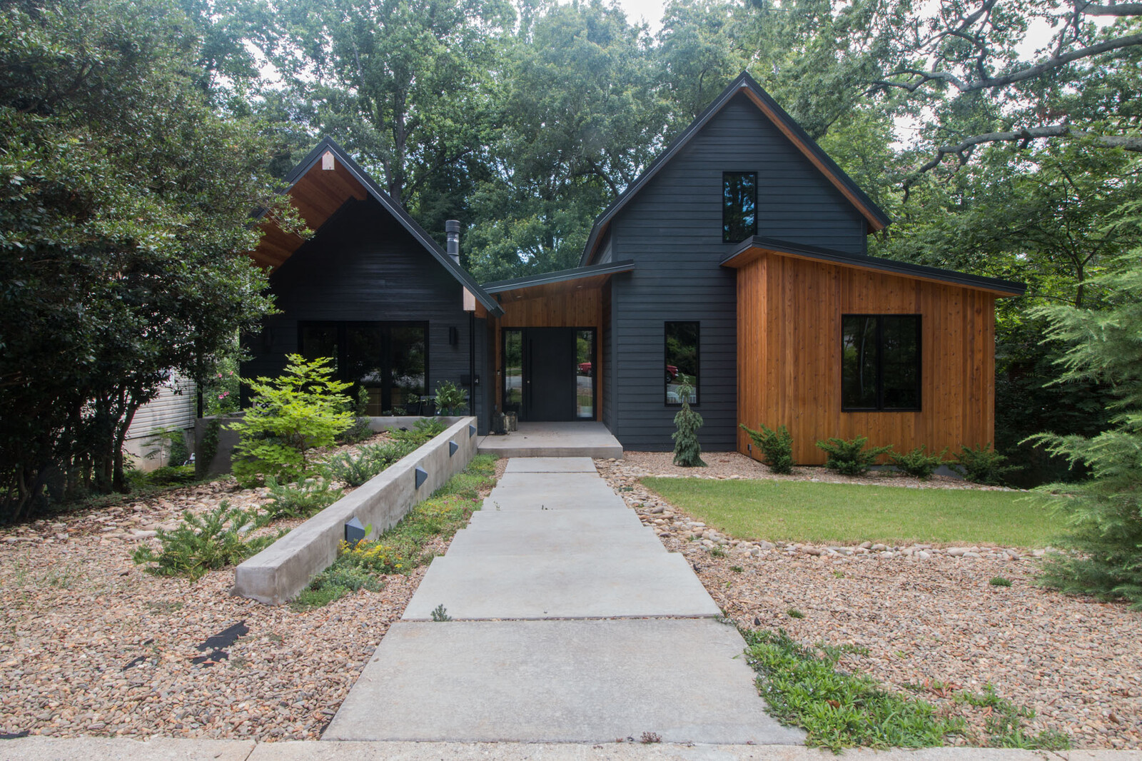 Photo 1 of 36 in blom 14 by BLOM Design Studio - Dwell