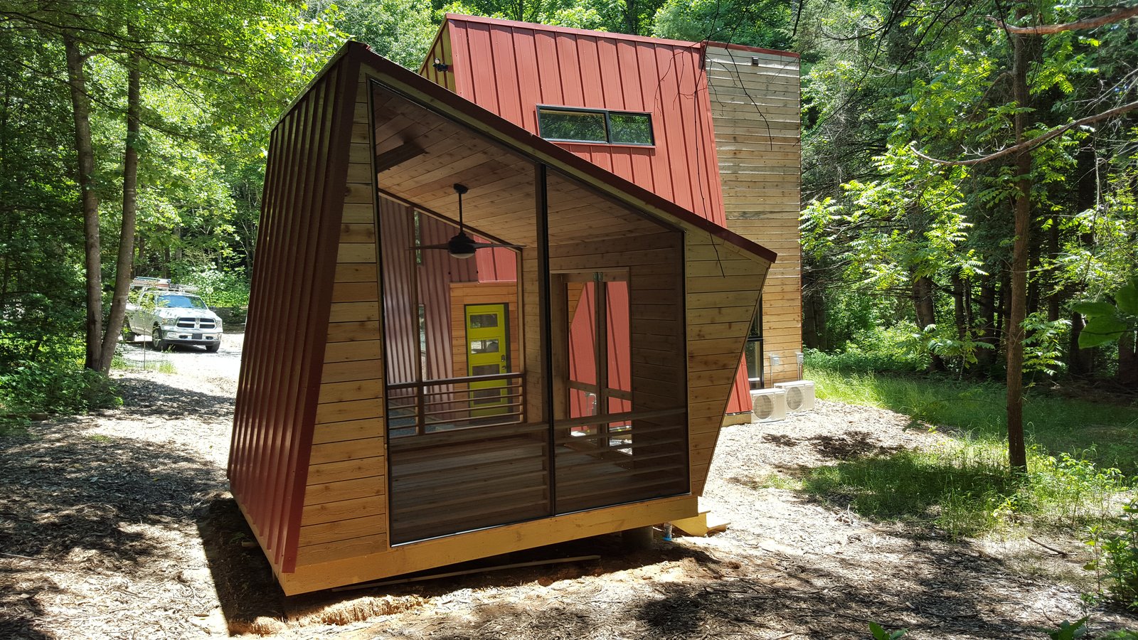 Photo 3 of 3 in Lakey Gap House by Greenkind Builders - Dwell