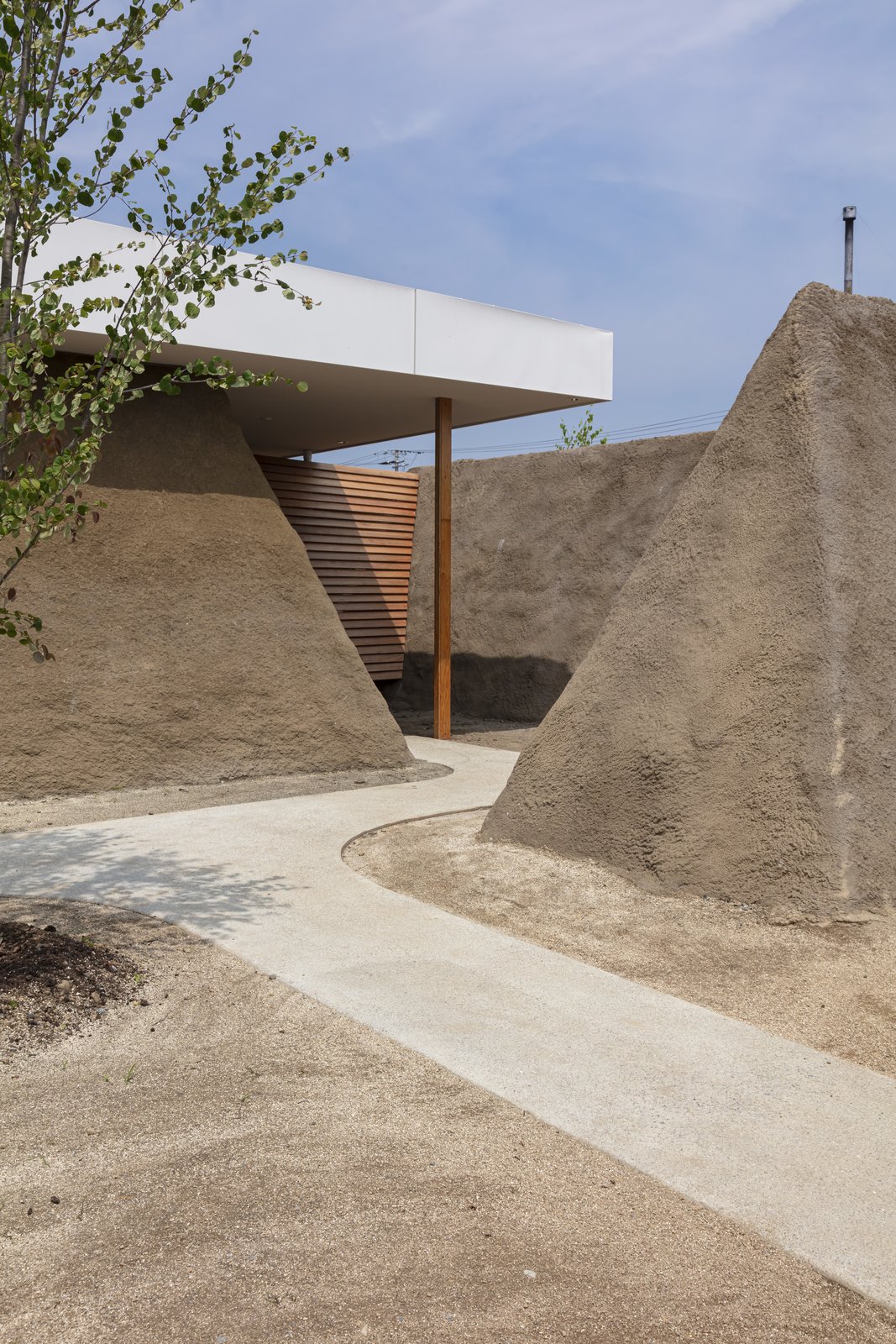 Photo 6 of 11 in soil house by ADX - Dwell