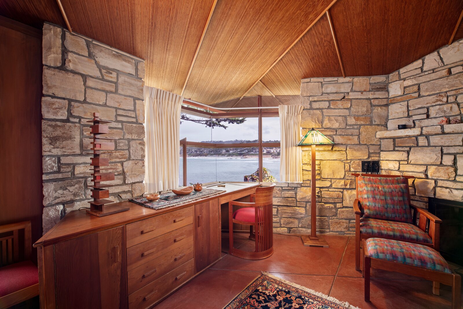 Photo 10 of 11 in The Walker House by Rick Pharaoh - Dwell