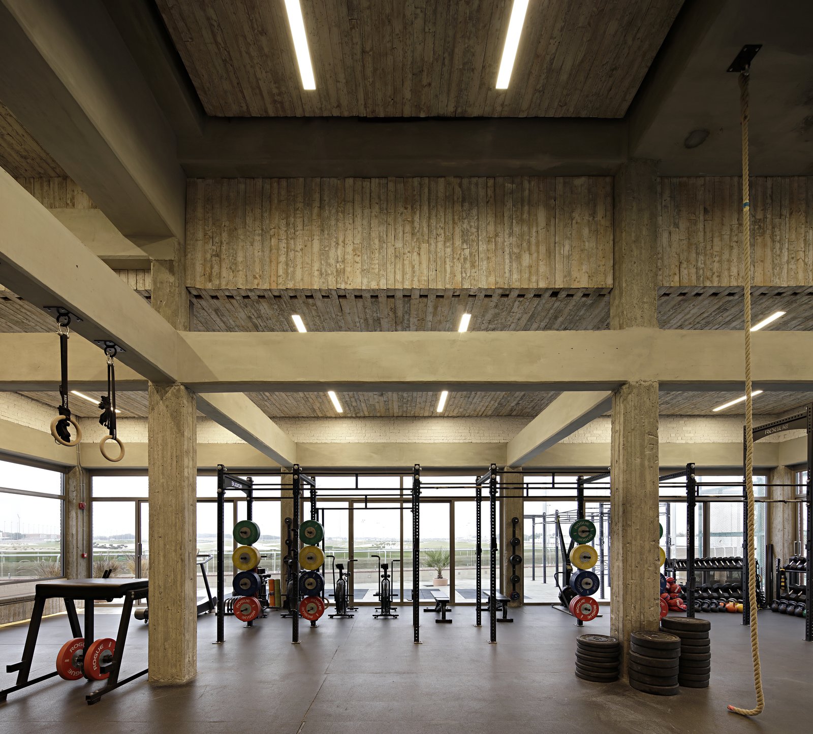 Photo 4 of 9 in Inspire Pure Fitness Gym by ALHUMAIDHI ARCHITECTS - Dwell