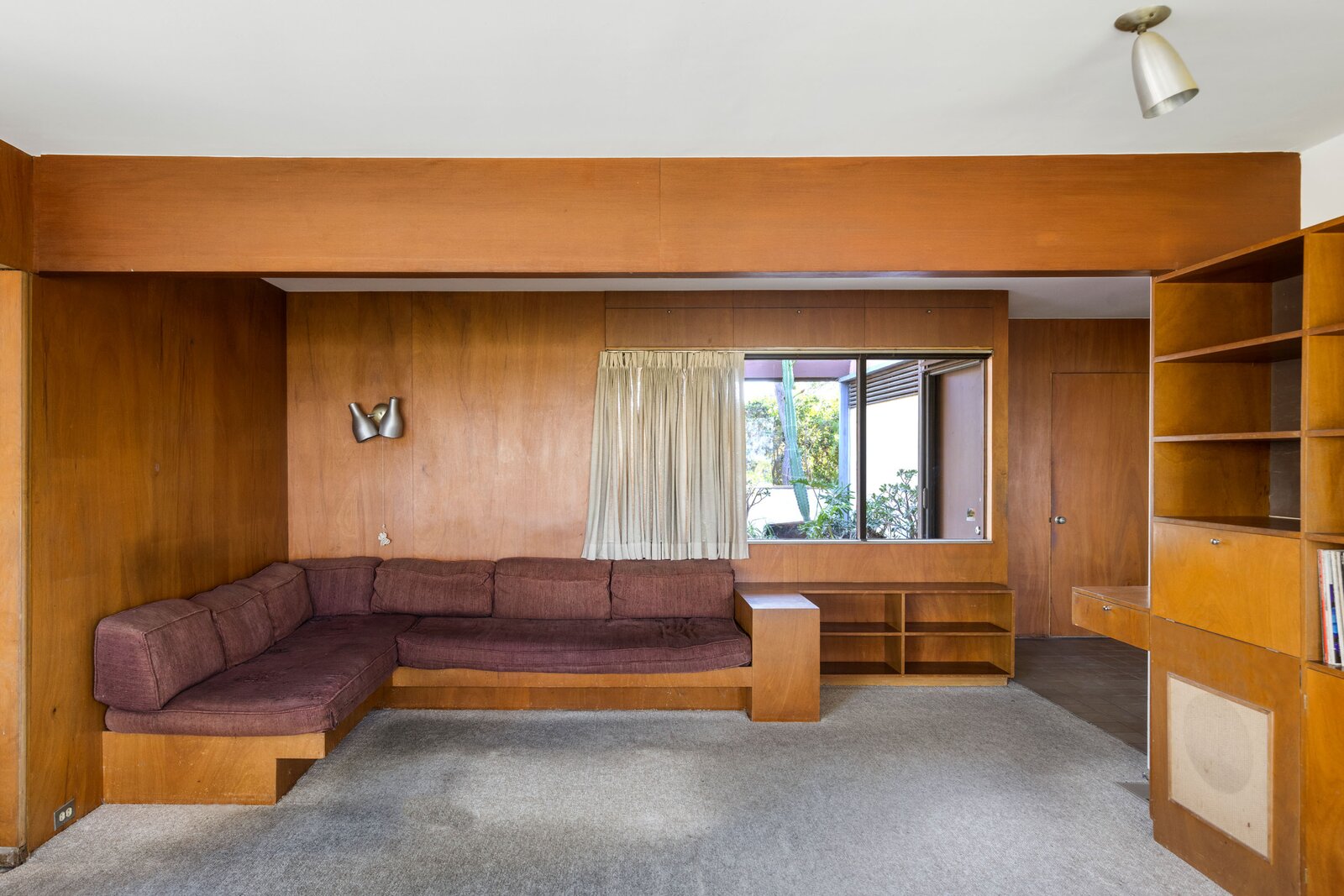 Photo 7 of 14 in The Hinds House by Richard Neutra by Tracy Do - Dwell