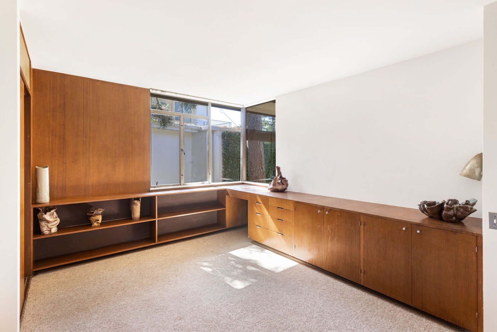 Photo 11 of 14 in The Hinds House by Richard Neutra by Tracy Do - Dwell