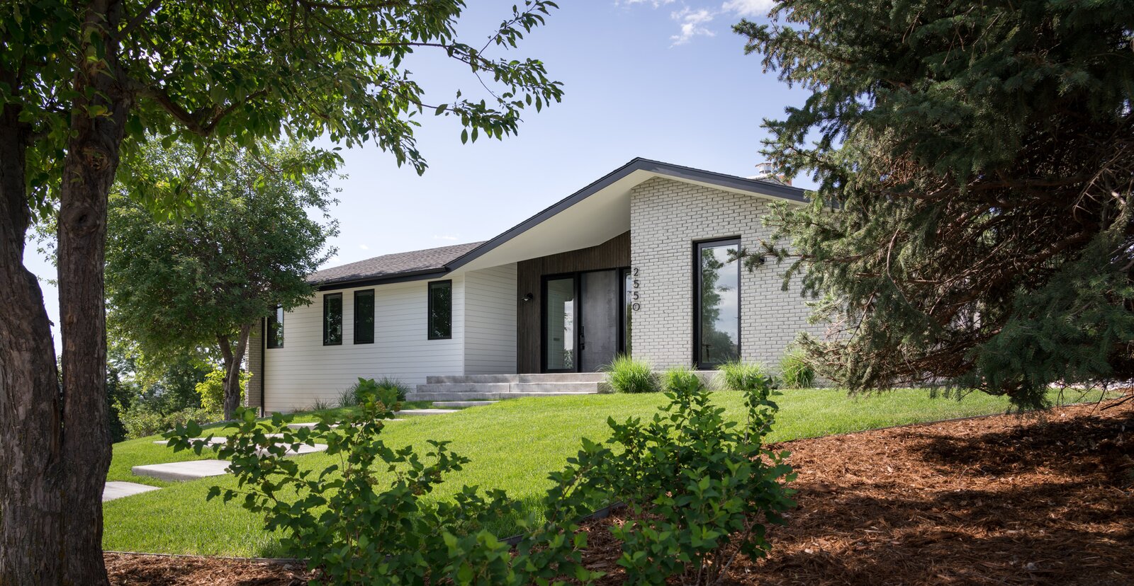 Photo 9 of 22 in Balsam Residence by bldg.collective - Dwell