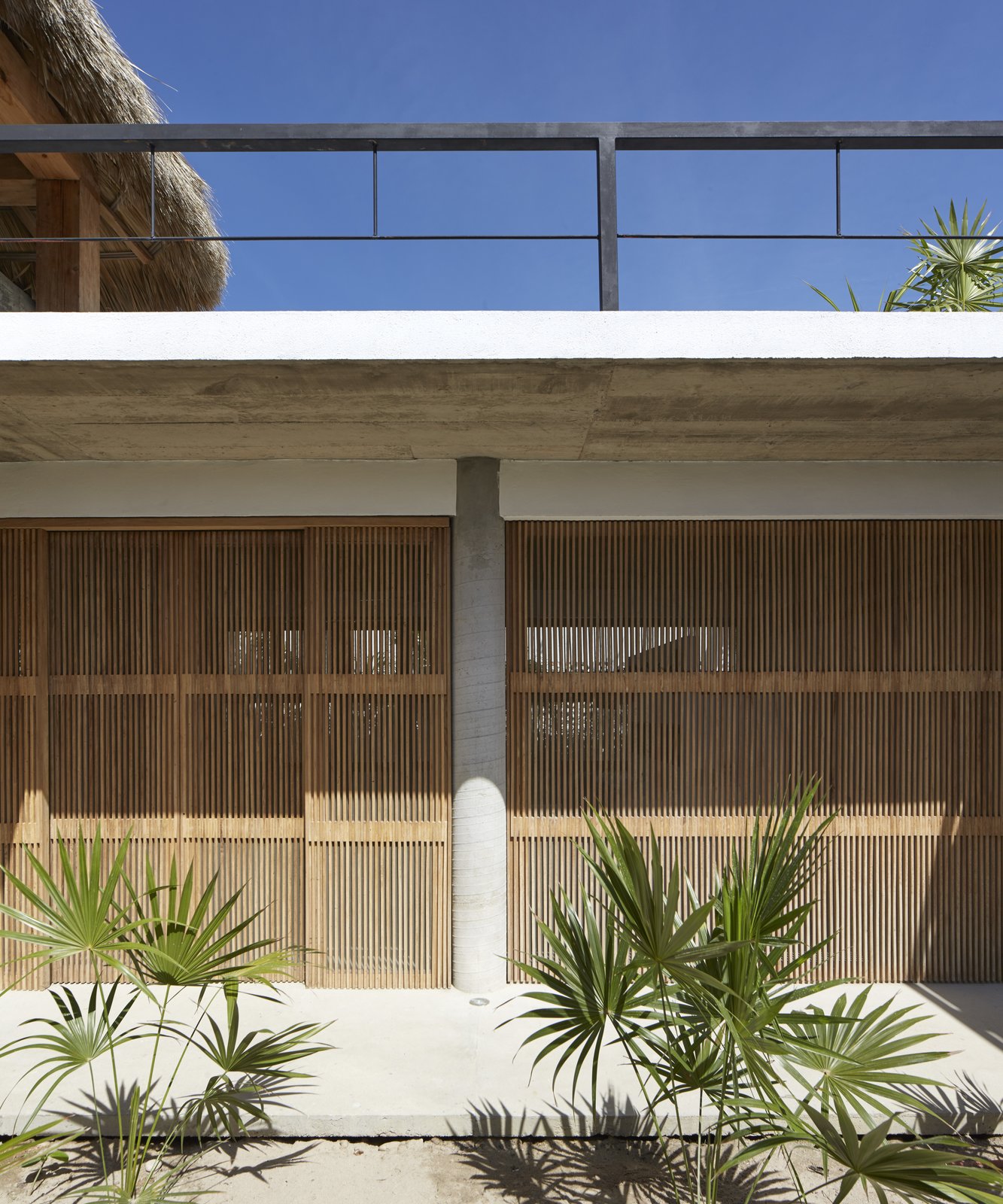 Photo 4 of 16 in Casa Cal by BAAQ' - Dwell