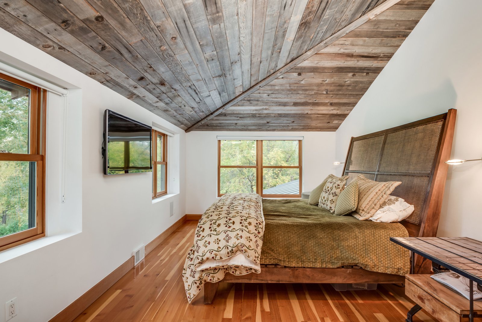 Photo 19 of 29 in The Shutter House by Signature Sotheby's - Dwell