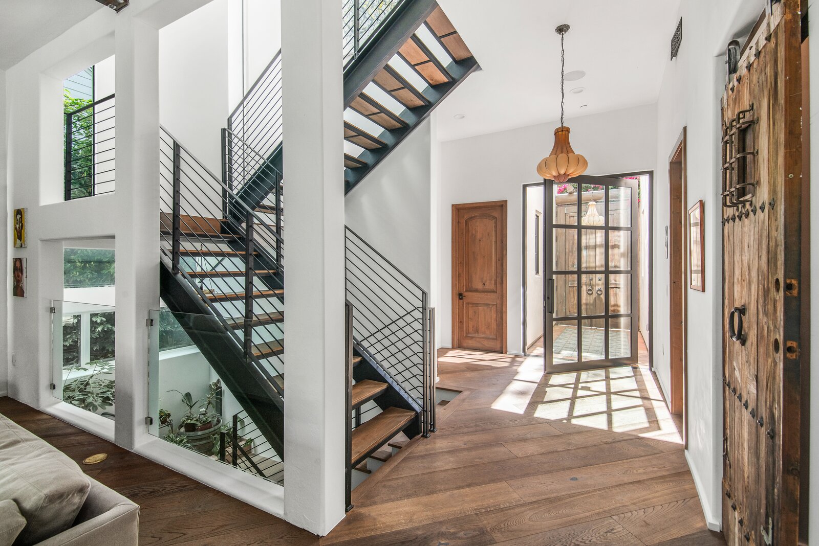 Photo 4 of 51 in Custom-Designed Sherman Oaks Residence By Architect ...