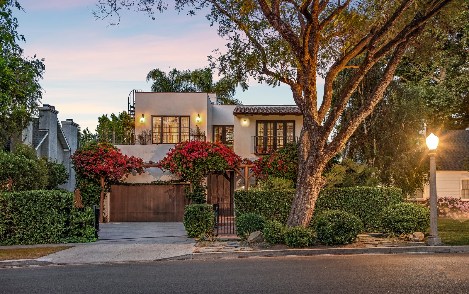 Photo 1 of 51 in Custom-Designed Sherman Oaks Residence By Architect ...