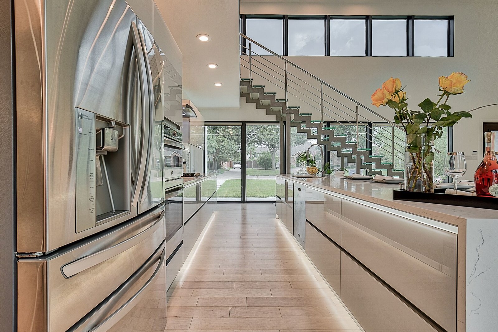 Photo 16 of 63 in The Windmill Modern Home in Dallas by Modern Concept ...