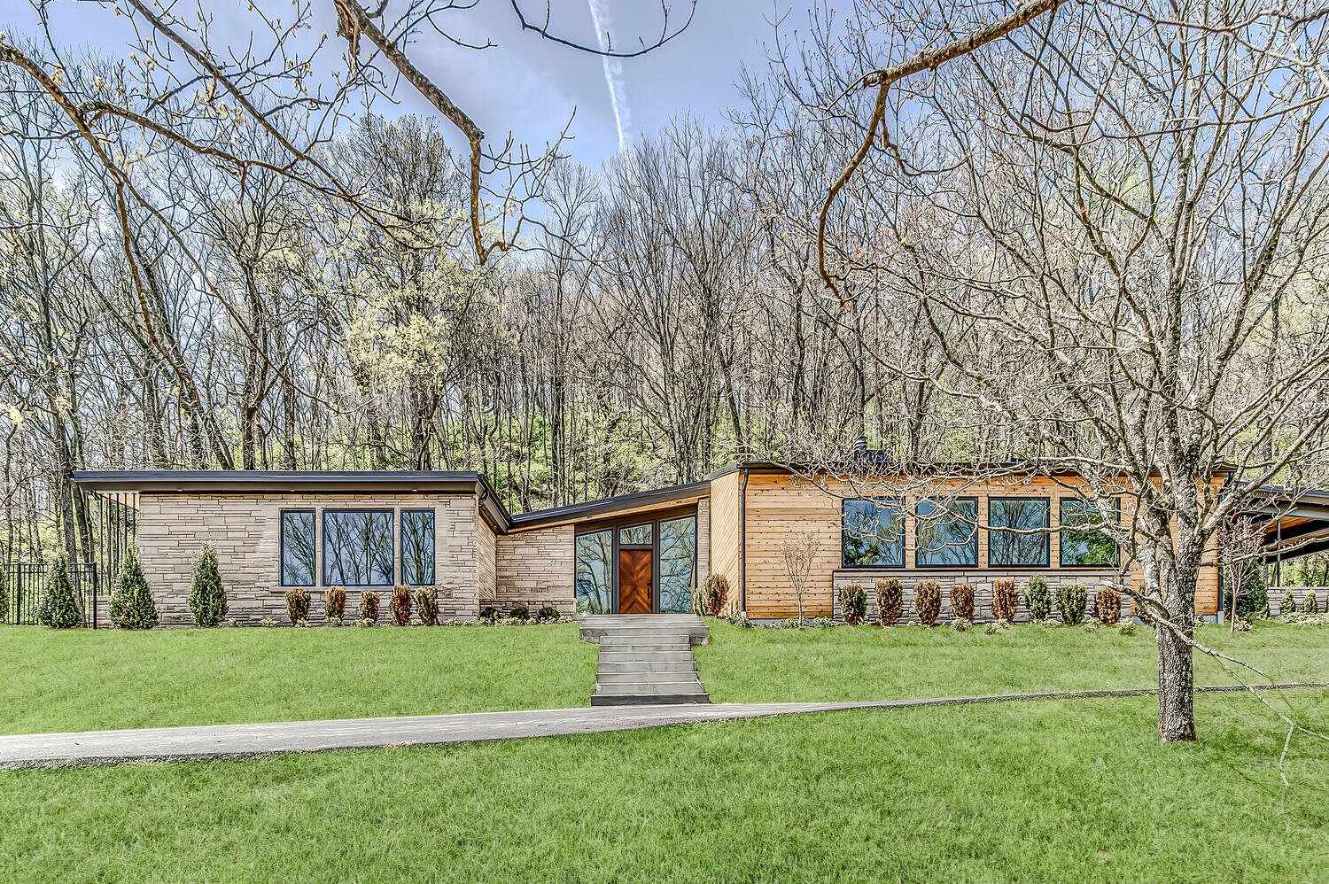 Photo 1 of 13 in The Chickering House by Tim Kyne - Dwell