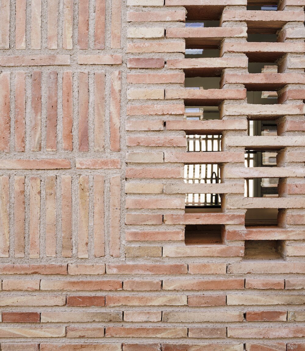 Photo 15 of 18 in A Slender Brick House Keeps Things Cool in the South ...