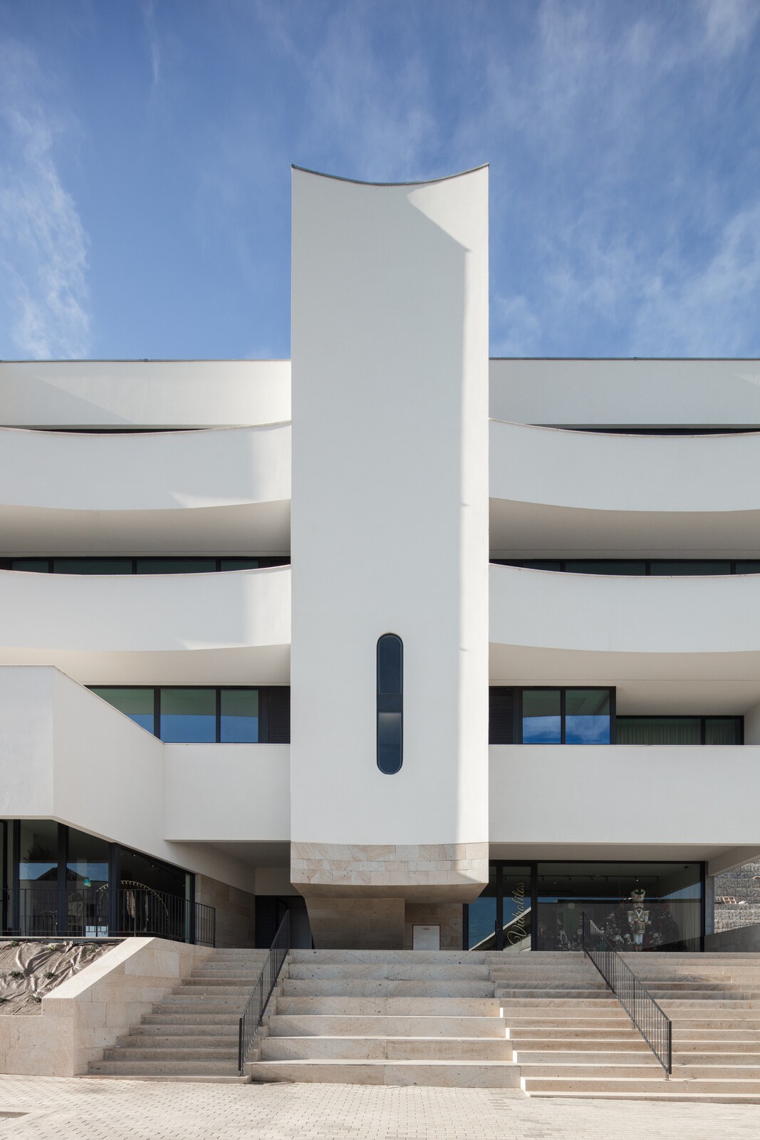 Photo 3 of 34 in Aurora 10 Building by Tiago do Vale Architects - Dwell