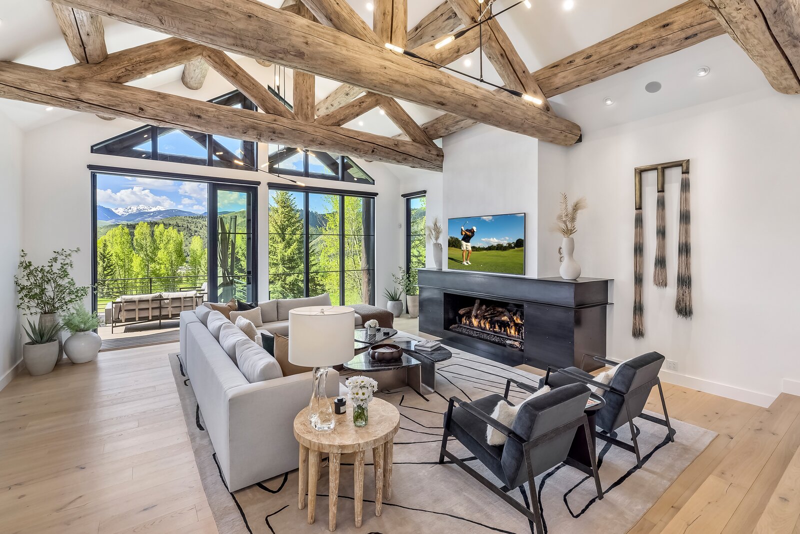 Photo 14 of 29 in Cordillera Valley Club Home by Compass Colorado - Dwell