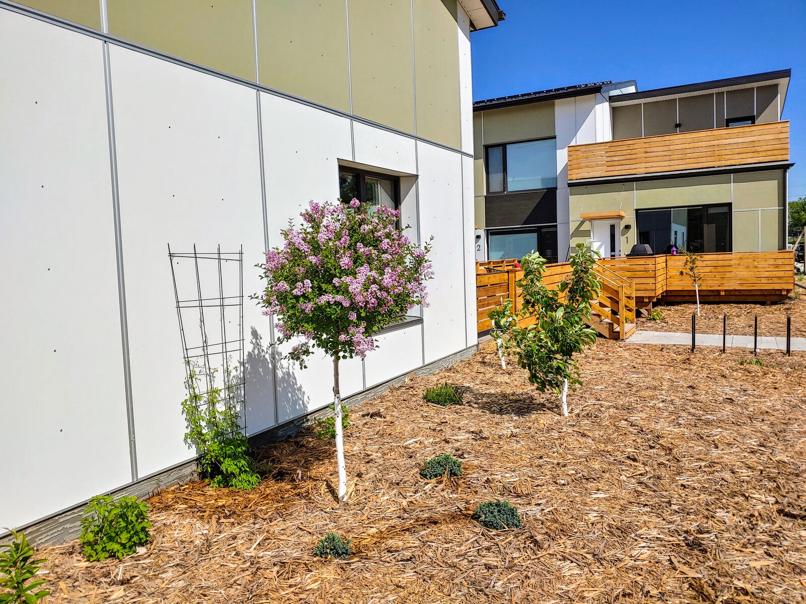 Photo 2 of 25 in Radiance Cohousing by Shannon Dyck - Dwell