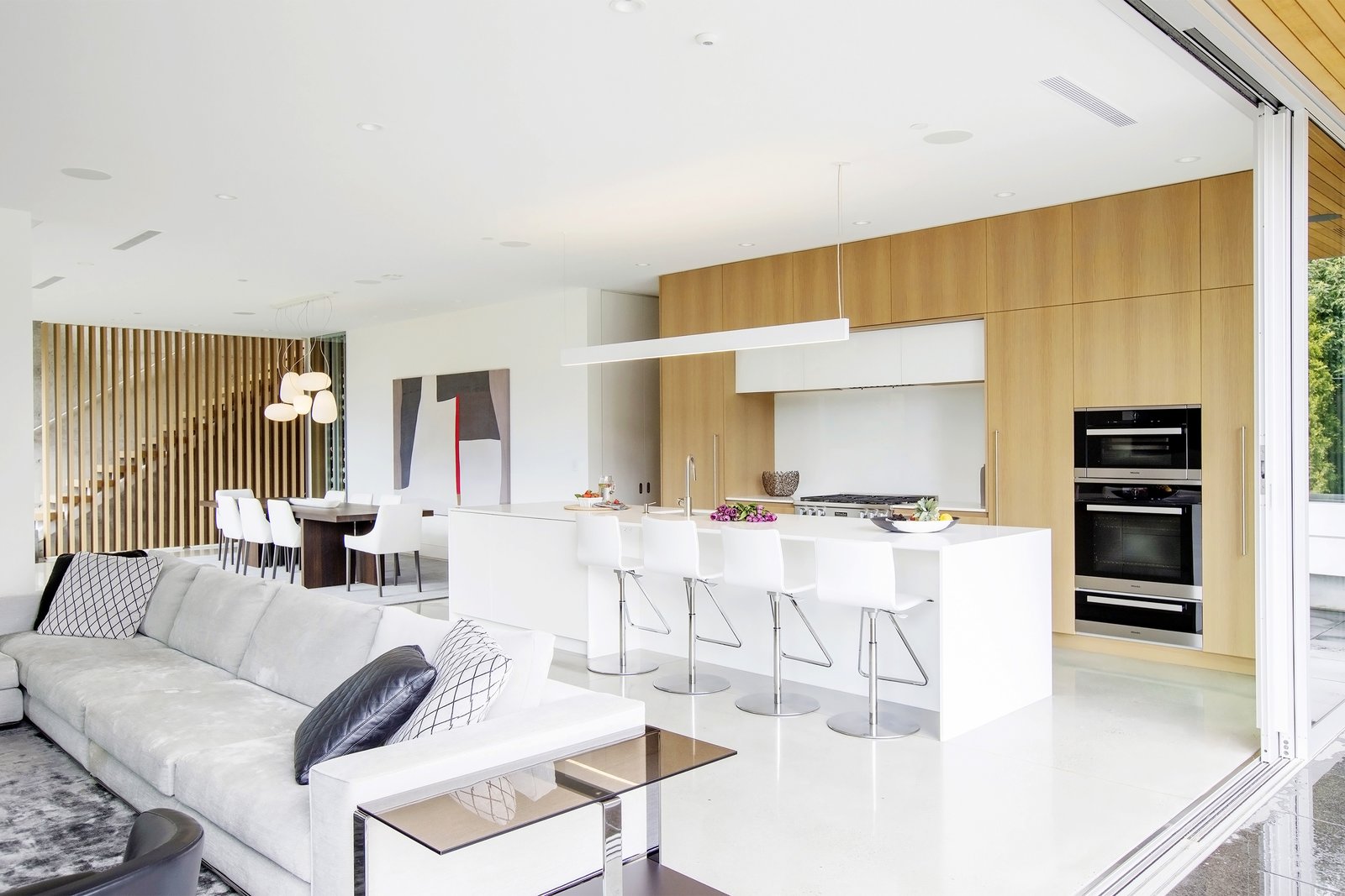 Photo 4 of 10 in Marine Crescent Residence by Evoke International ...