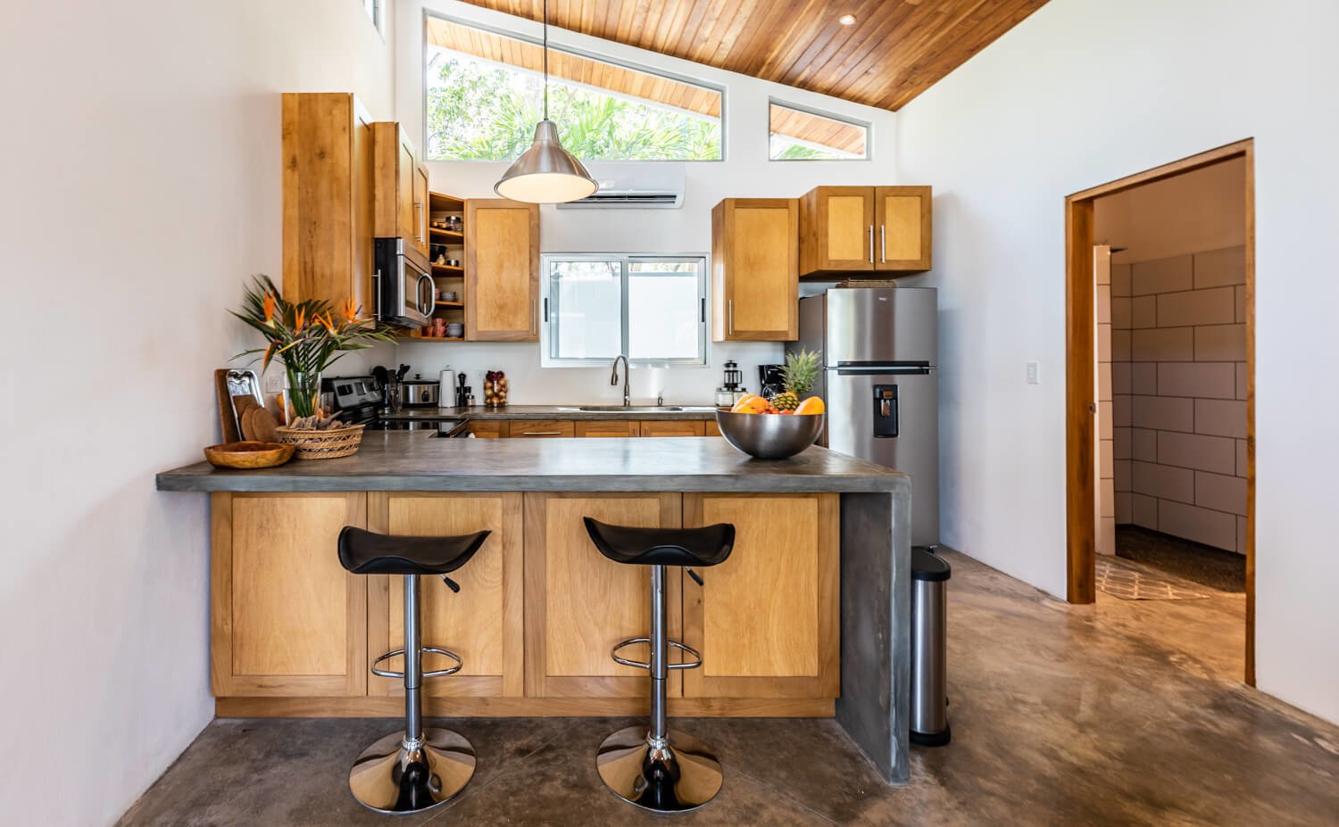 Photo 7 of 31 in Modern Vacation Complex by Wanderlust Realty - Dwell