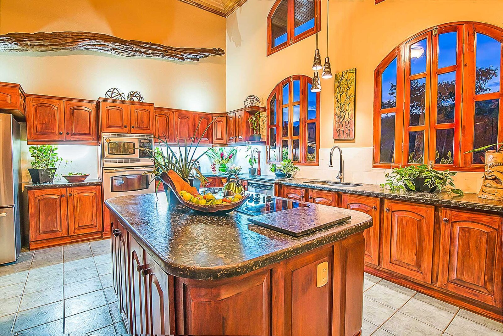 Photo 7 of 12 in Casa Castillo del Sol by 2Costa Rica Real Estate - Dwell