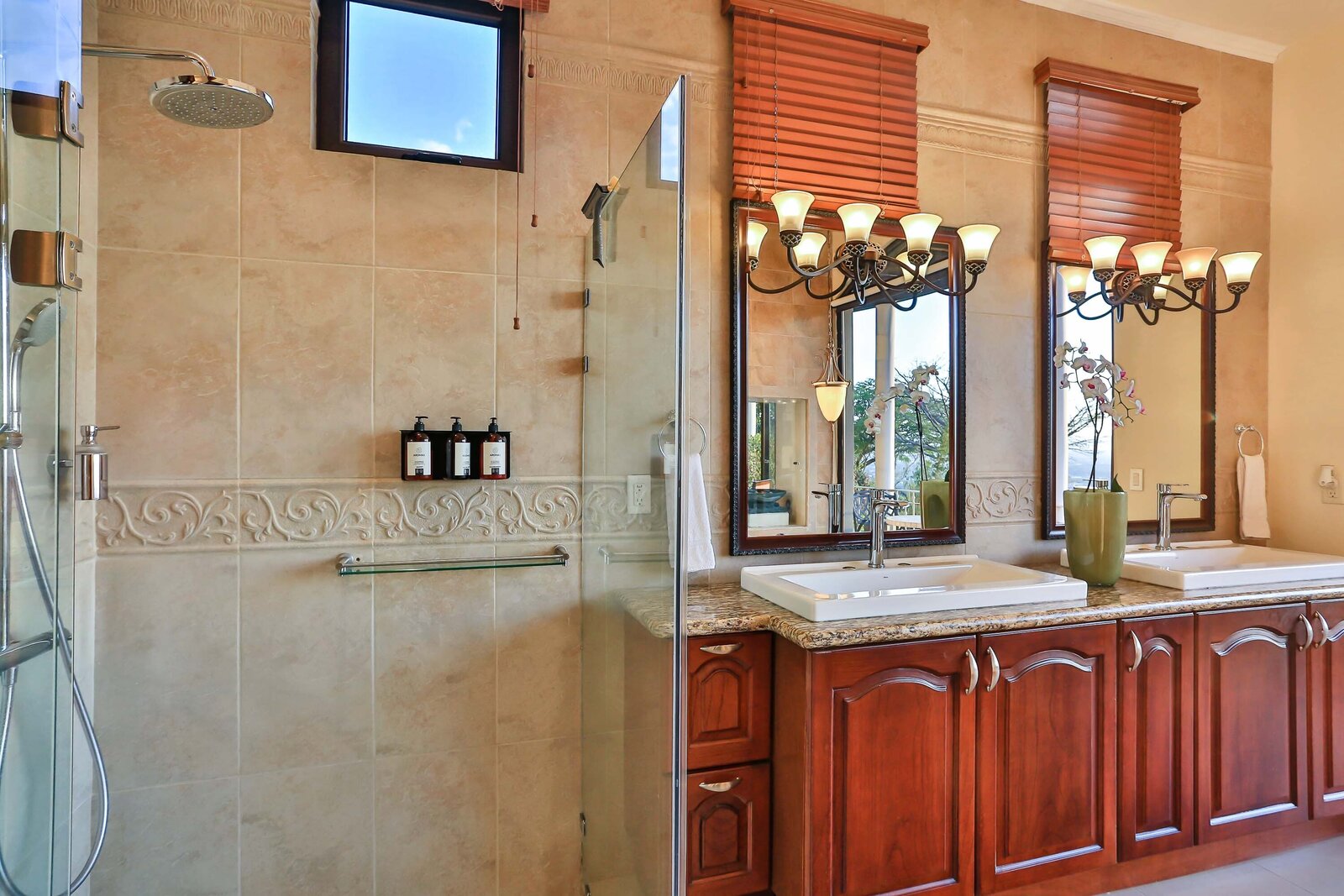 Photo 14 of 31 in Villa Real Infinity Estate by 2Costa Rica Real Estate ...