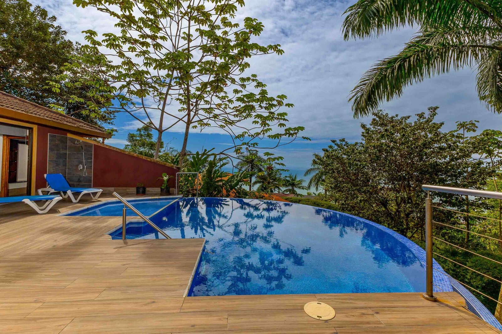 Photo 9 of 17 in Lavish Estate With Ocean Views by 2Costa Rica Real ...